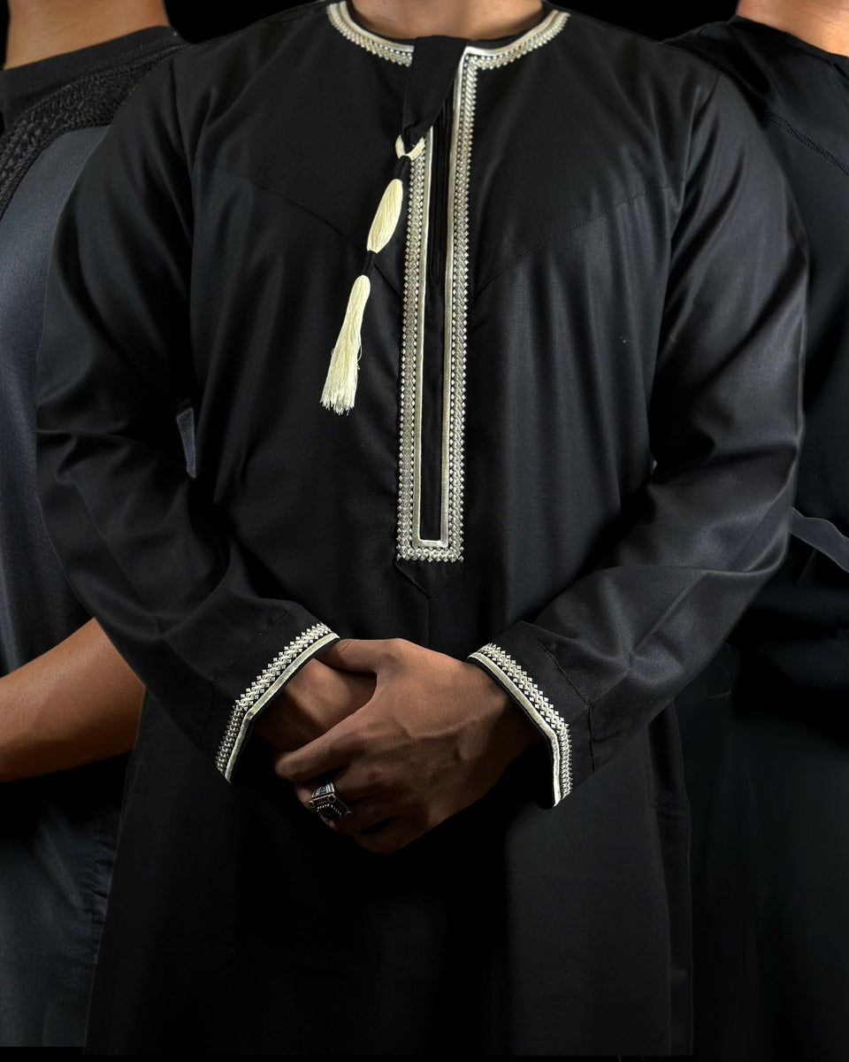 Traditional Arabic Clothing | Thobe Shop | Arabic Clothes – Al-Haq Thobes