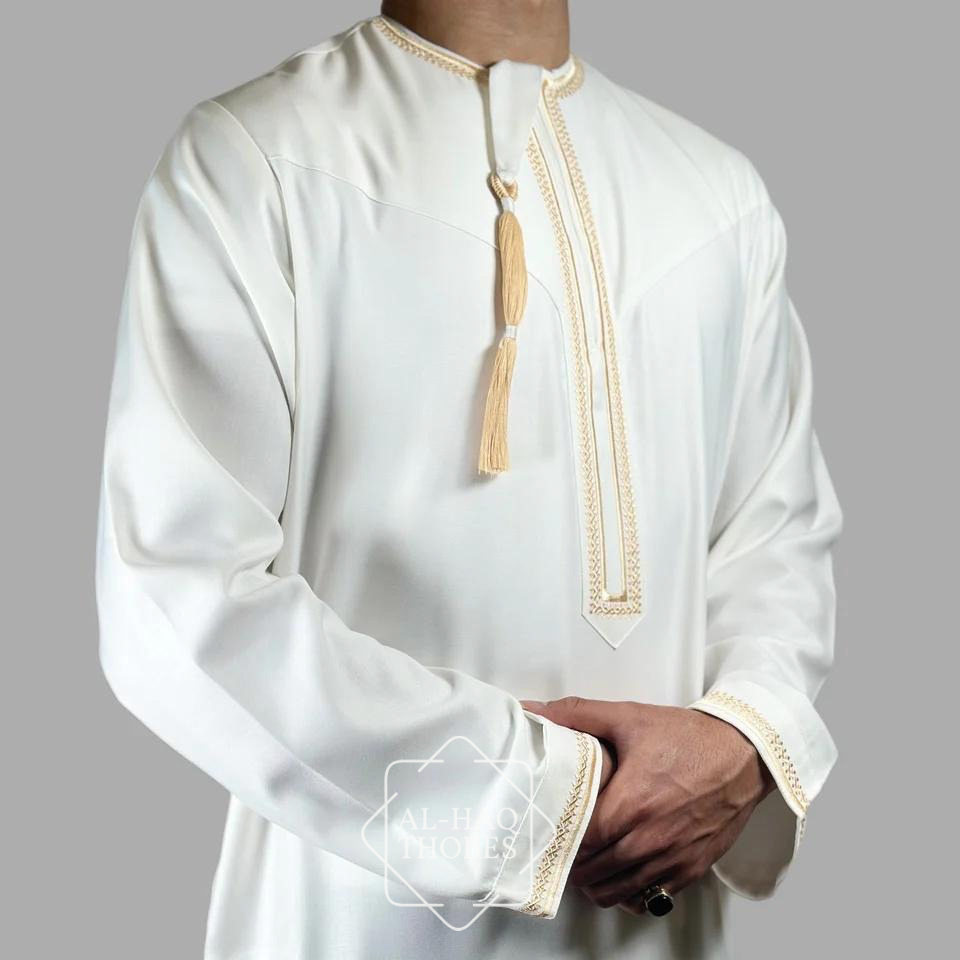 White and Gold Omani Thobe | White Omani Thobes – Al-Haq Thobes