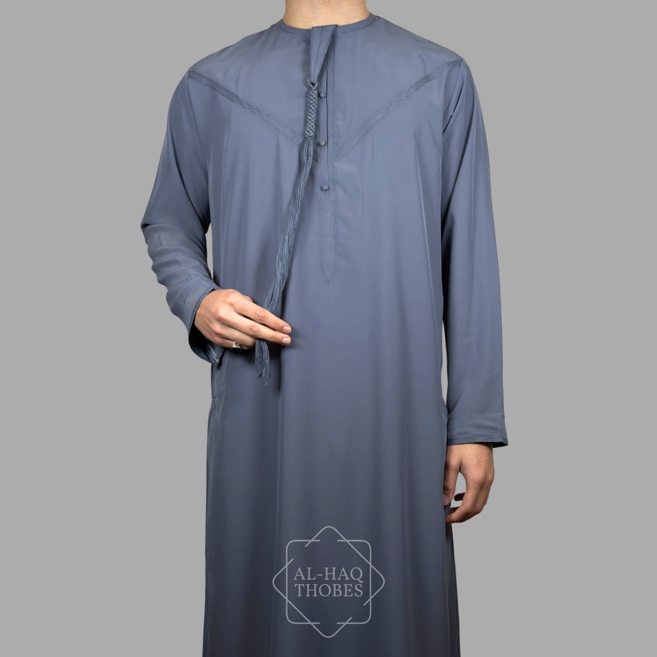 Deep Mauve Emirati Thobes | Emirati Purple Thobes – Al-Haq Thobes