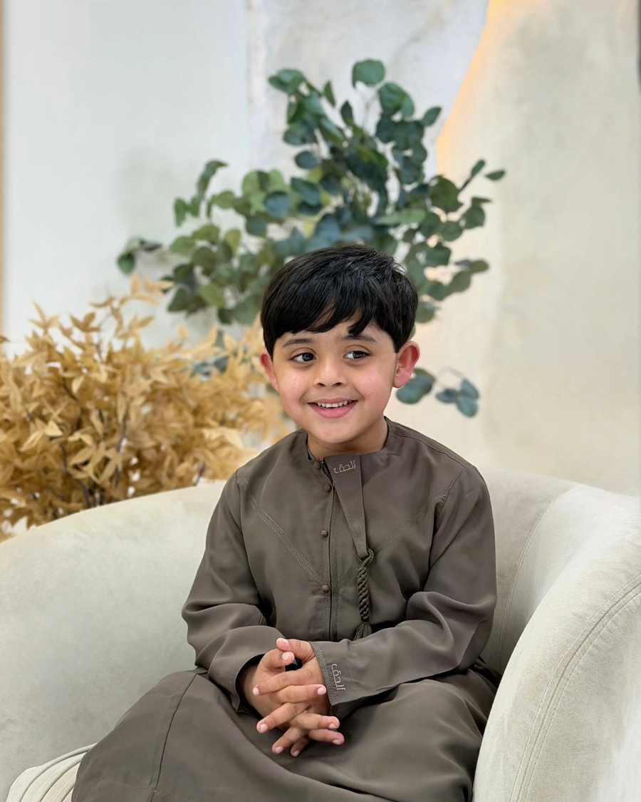 Traditional Arabic Clothing | Thobe Shop | Arabic Clothes – Al-Haq Thobes