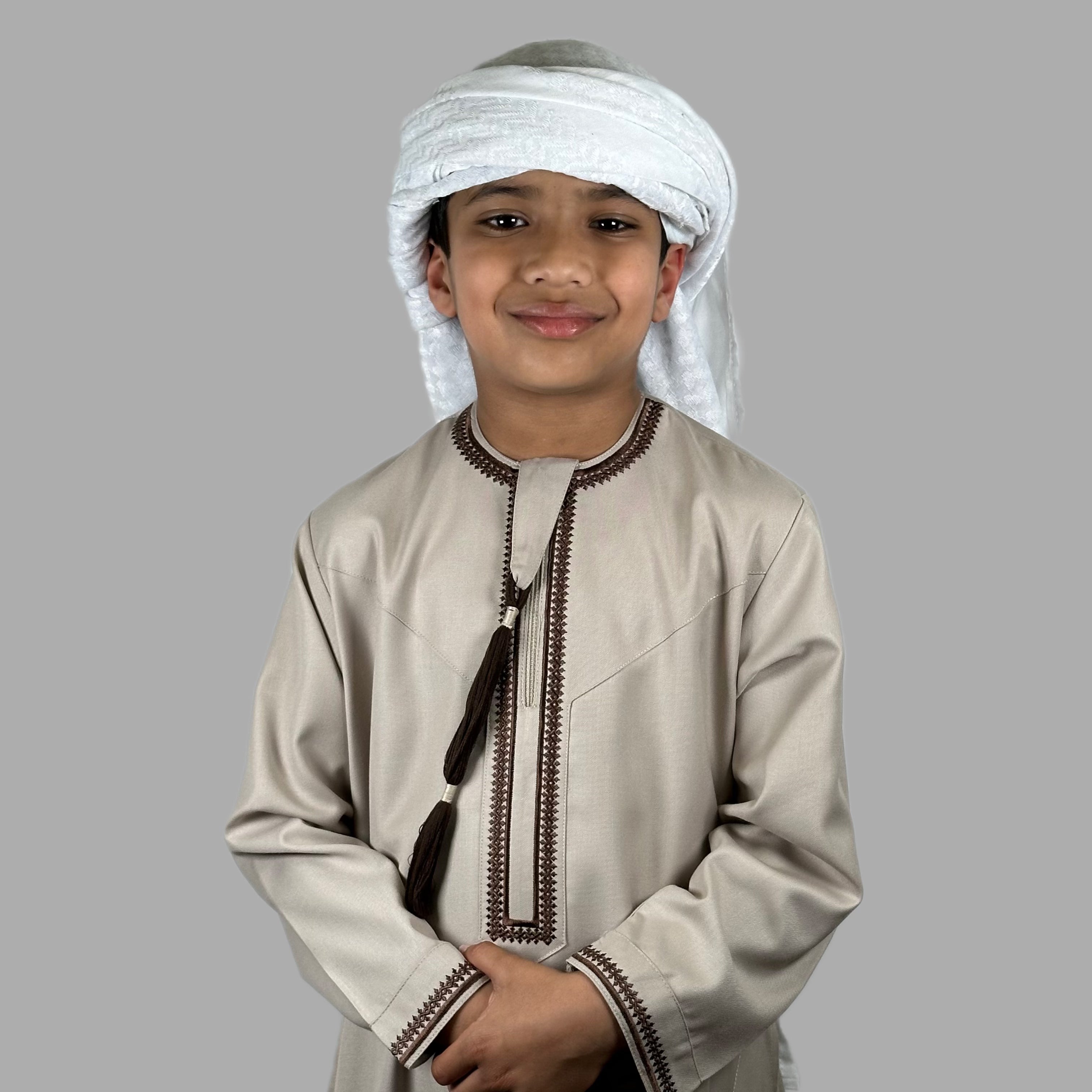 Beige Embroidered Omani Thobe | Boys Thobe | Thobe For Boys – Al-Haq Thobes