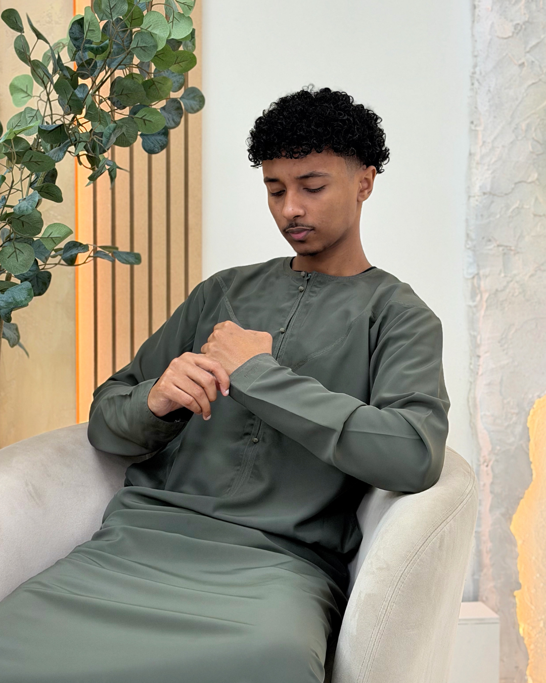 Traditional Arabic Clothing | Thobe Shop | Arabic Clothes – Al-Haq Thobes